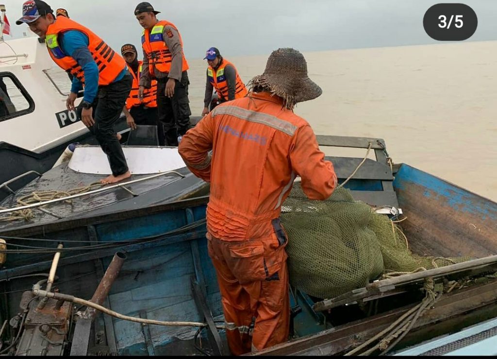4 Kapal Nelayan Diamakankan Diperairan Paser Karena Gunakan Alat Tangkap Trawl - IniBalikpapan.Com