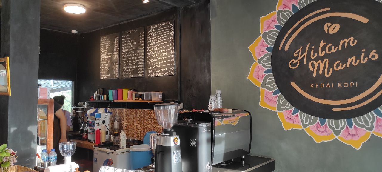 Omzet Turun Drastis, Owner Kedai Kopi Hitam Manis Berharap PPKM Tak ...