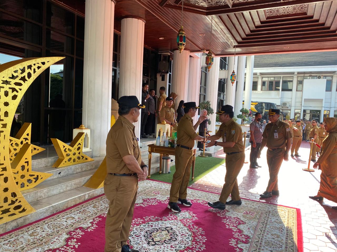 Hari Pertama Masuk Kerja Pasca Cuti Bersama, Wali Kota Pimpin Apel dan Halal Bihalal ...
