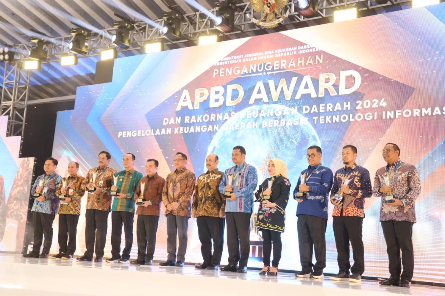 Kaltim Raih Tiga Penghargaan di APBD Awards 2024 - IniBalikpapan.Com