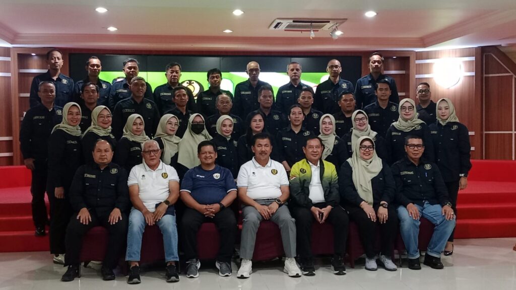 Resmi Dilantik, Pengurus PELTI Kukar Dapat PR Besar dari Sekda ...